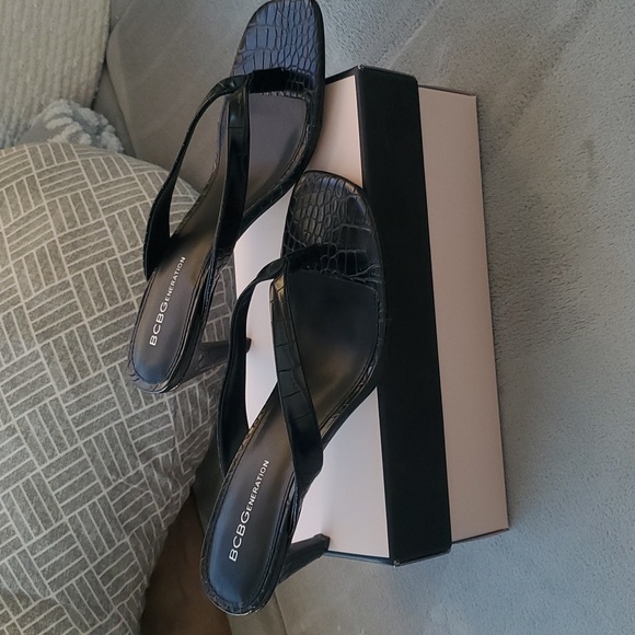 BCBGeneration | Shoes | Nwt Bcbgeneration Tabina Sandals | Poshmark